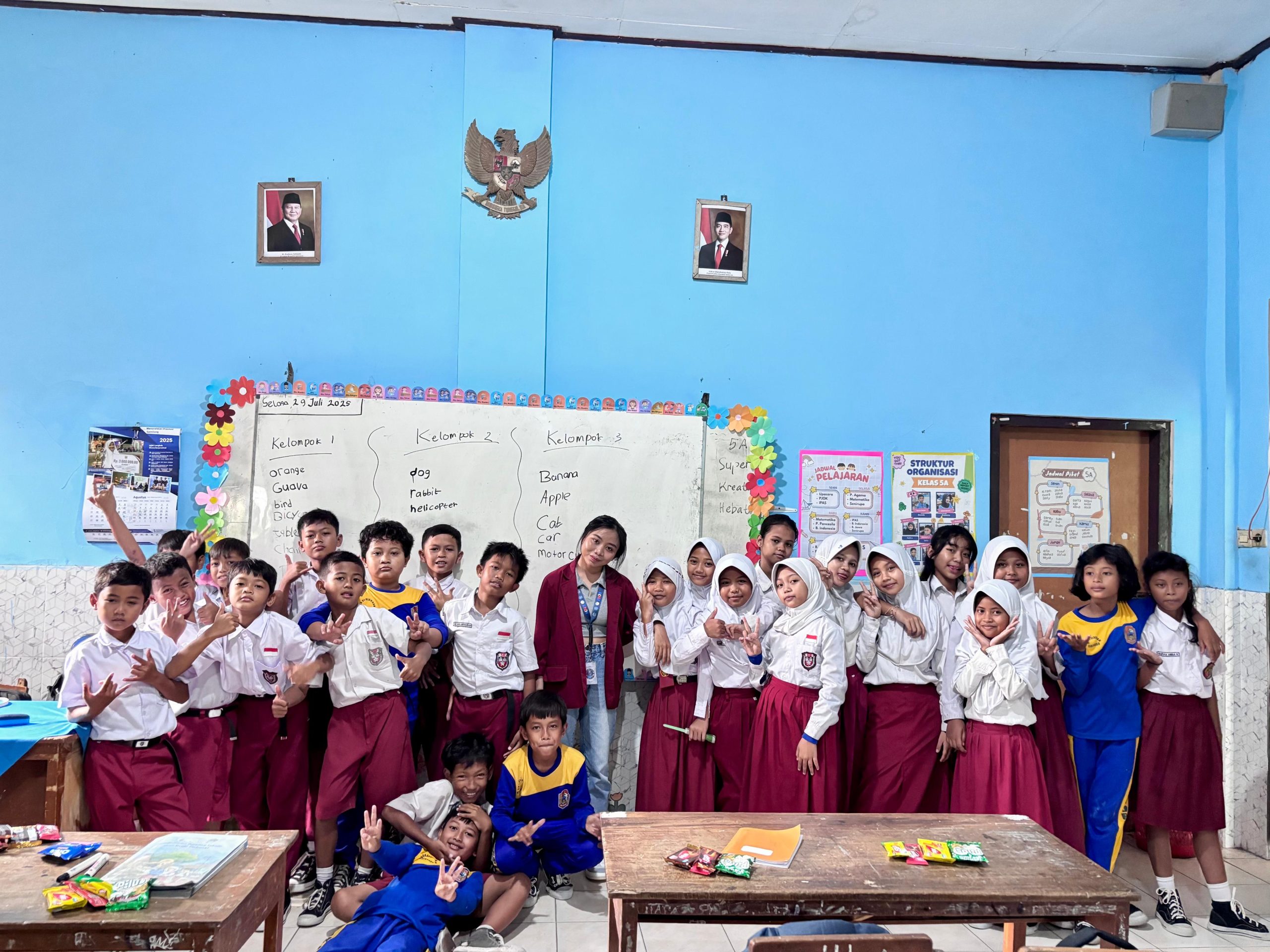 SDN Klodran Gelar English Fun Day Bersama Mahasiswa KKN Unisri 2025