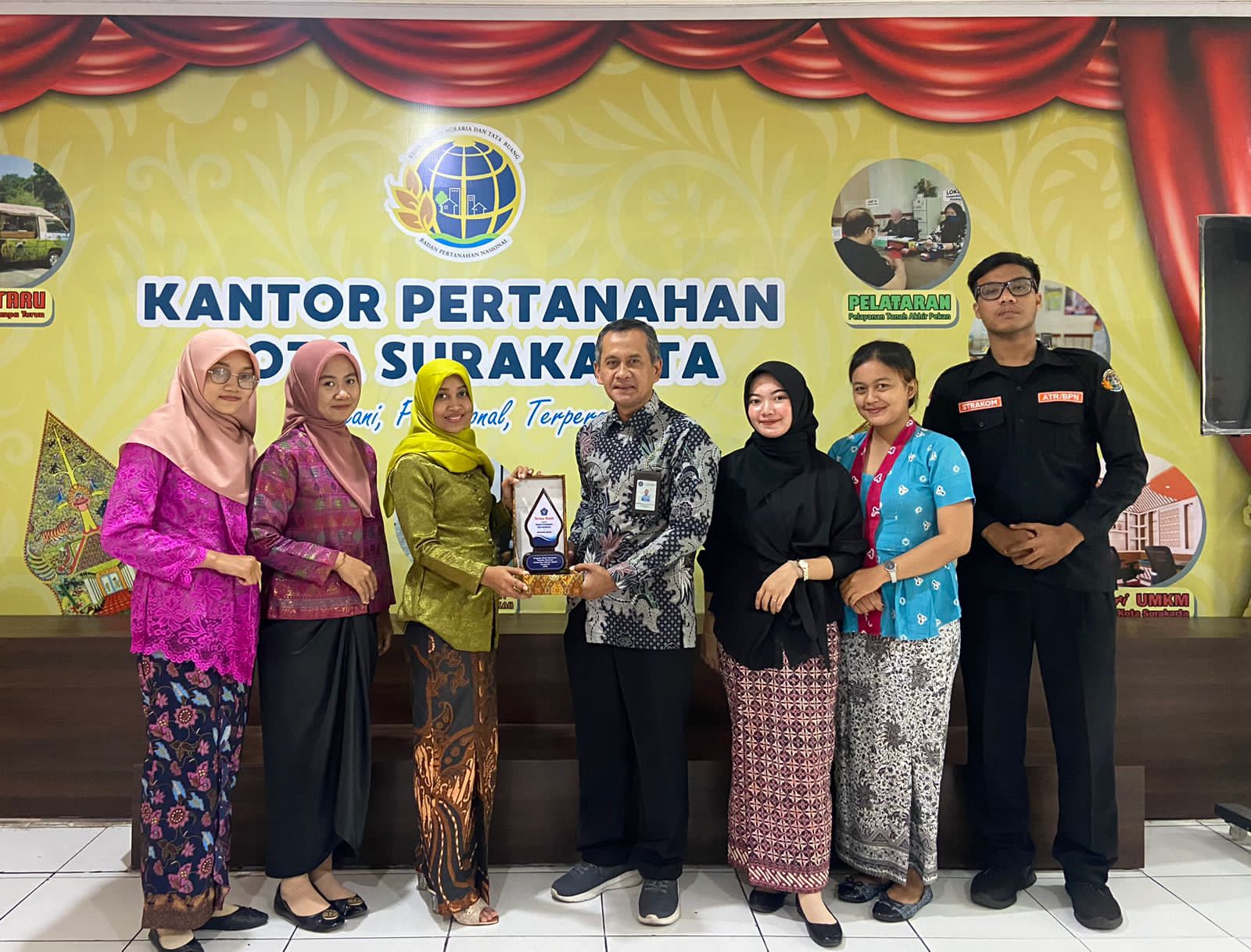 Magang Kerja Mahasiswa Universitas Slamet Riyadi Fakultas Ekonomi di ...