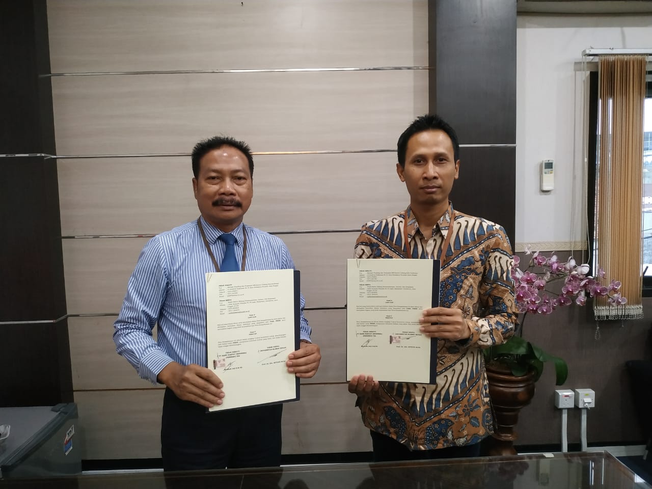 Rektor Unisri Road Show Tanda Tangani MoU di Sejumlah Lembaga