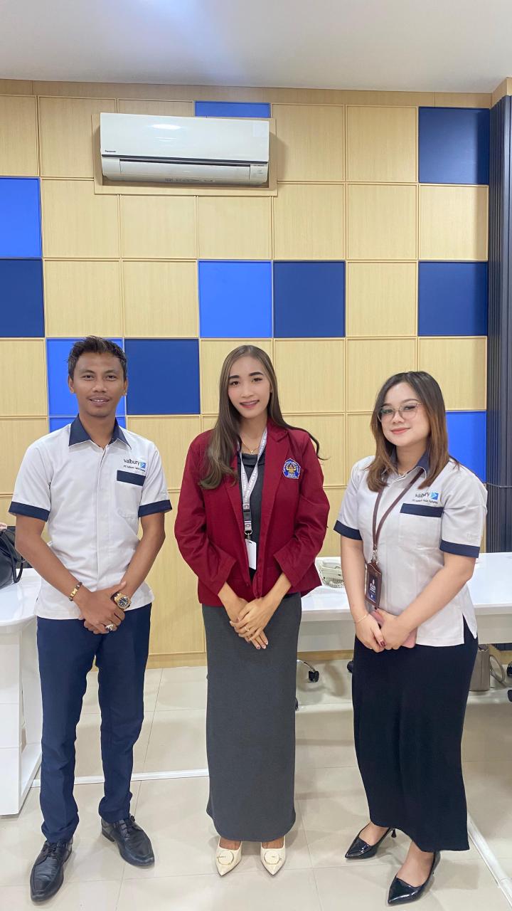 Intan Agustina Mahasiswa Program Studi Manajemen Fakultas Ekonomi